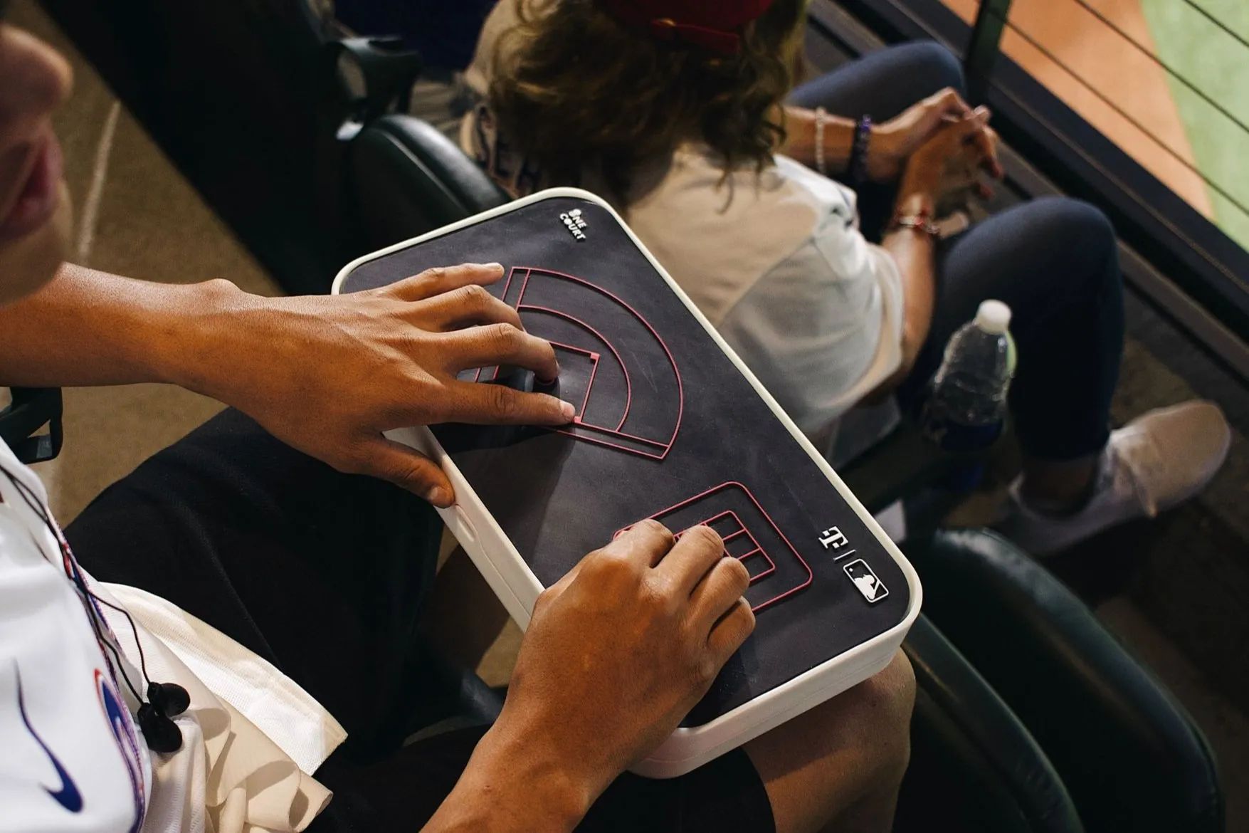 Tiflo Audio 216 – Onecourt: Innovadora tecnología táctil para que ...